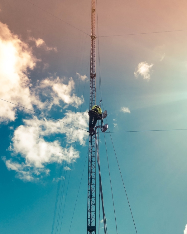 Rigging & Tower Construction | Evolution Technologies